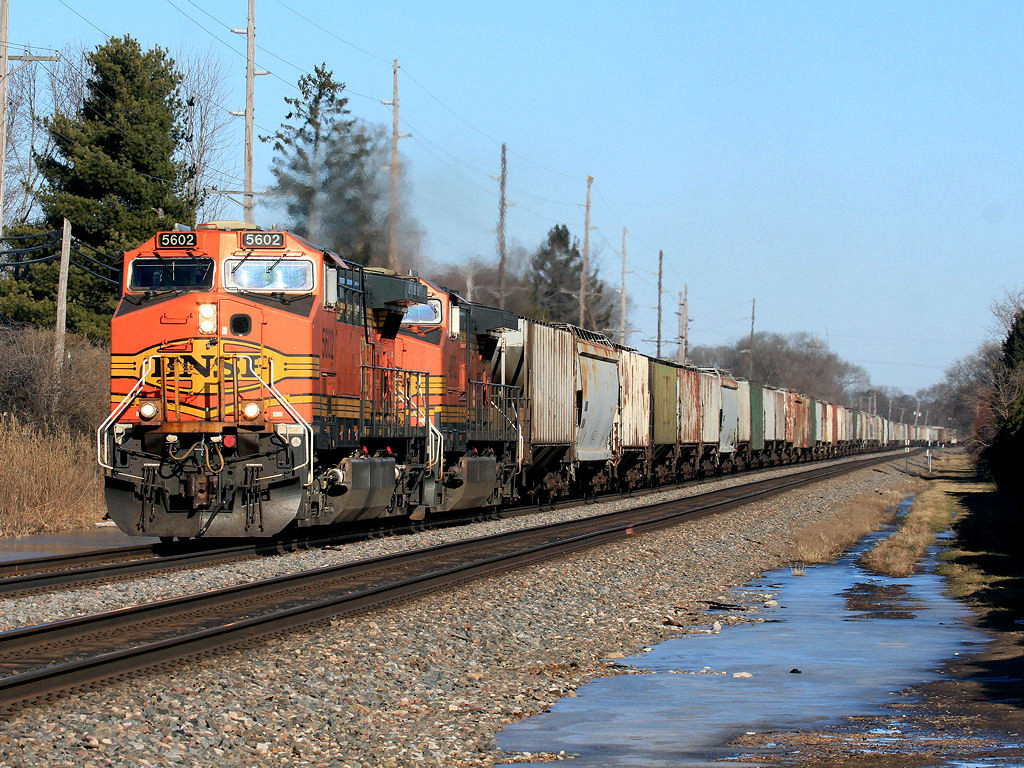 BNSF 5602